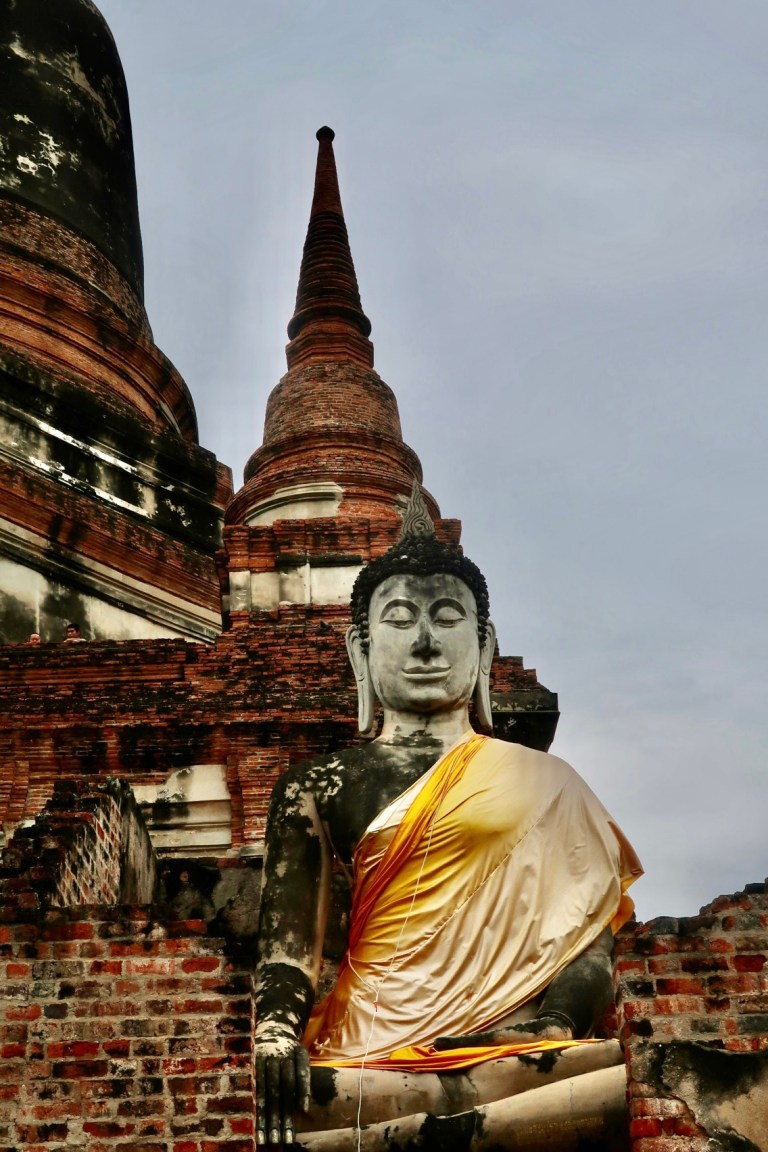 The Rooster and Chicken Statues in The Temples Of Ayutthaya, Thailand ...